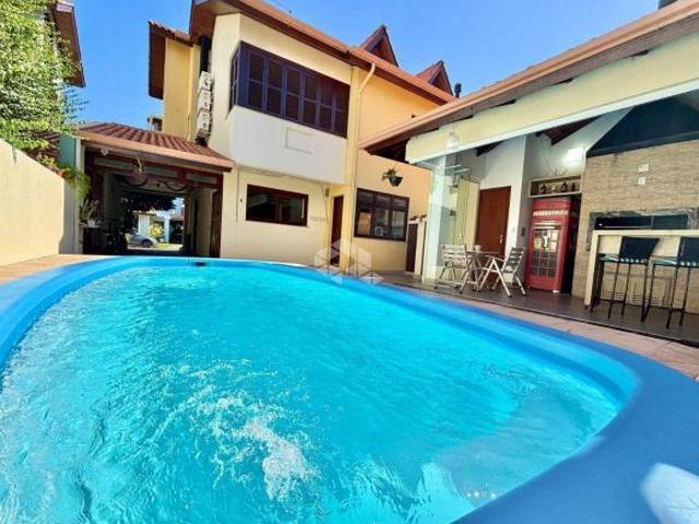 Casa duplex no Bairro Marechal Rondon próximo ao Shopping, em Canoas