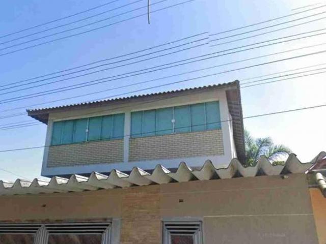 Casa duplex super espaçosa, bem confortável e arejada para toda família. Além da privilegiada loc