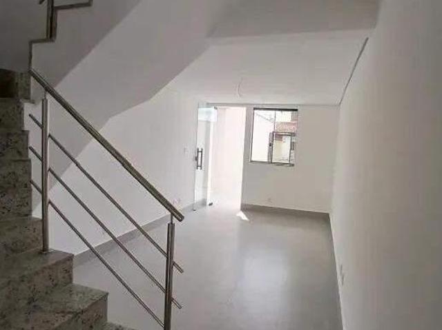 CASA DA VENDA NO BAIRRO SANTA MÔNICA 2 QUARTOS 1 VAGA