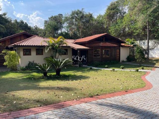 Casa de madeira à venda no condomínio Chácaras Flora em Itu, com 300m² de área construída e 2.788,58