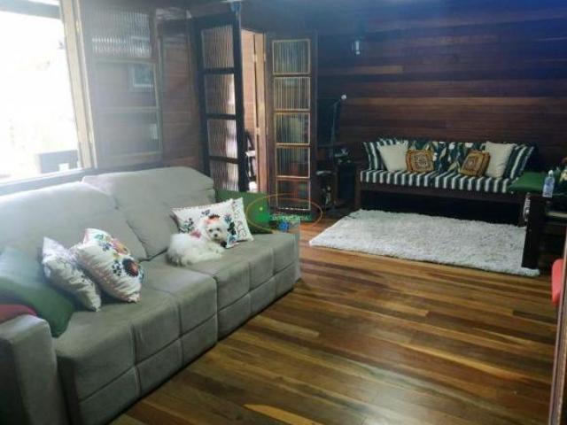 Casa de madeira no Condomínio Retiro do Chalé em Brumadinho MG!