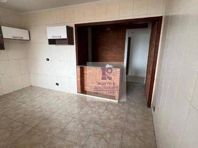 Casa, de ótimo acabamento, com 3 dormitórios, suite, ares constr.250 m² à venda por R$ 450.000