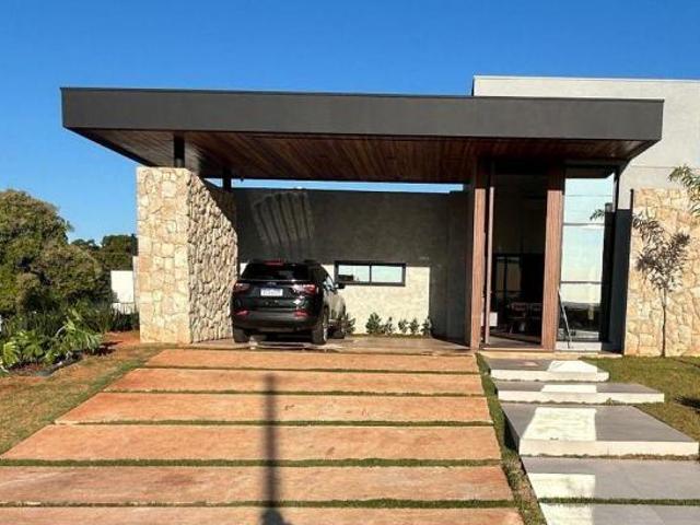 Casa de alto padrão, mobiliada, à venda! Com piscina e suíte! No Riviera de Santa Cristina XIII