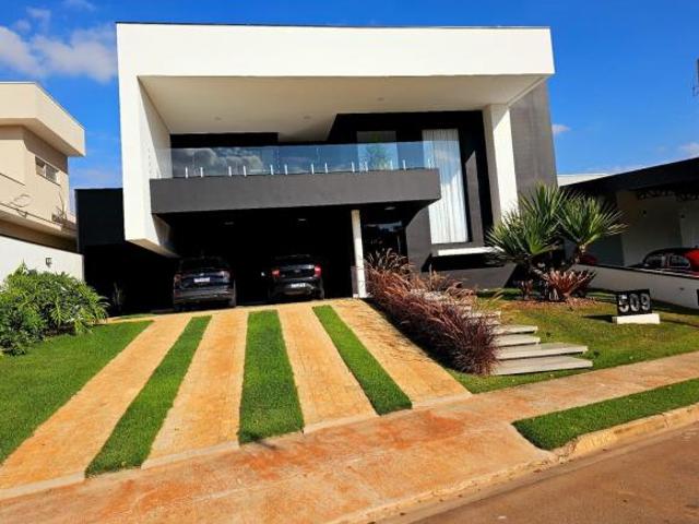 Casa de alto padrão mobiliada à venda por R$ 2.300.000,00 – Condomínio Portal das E
