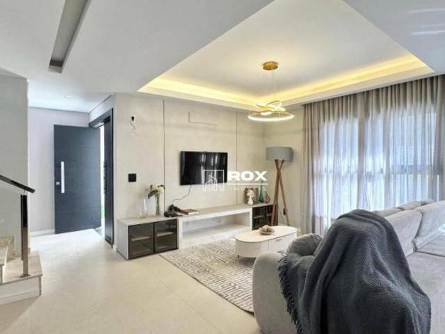 Casa de alto padrão mobiliada com 3 quartos 1 suíte à venda, 133 m² por R$ 1.686.000 Santa Felicid