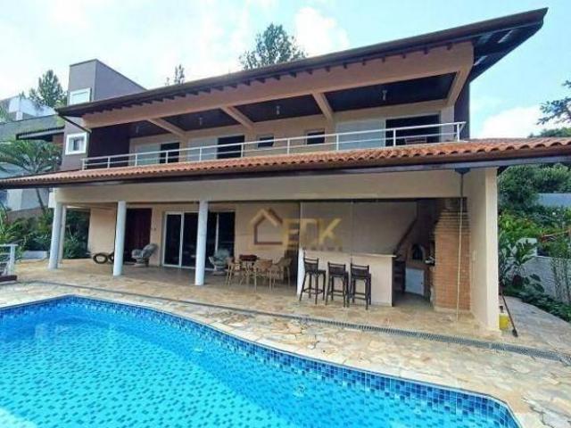 Casa de alto padrão, mobiliada, com 6 dormitórios à venda, 461 m² por R$ 4.200.000 Santa Rita Ub