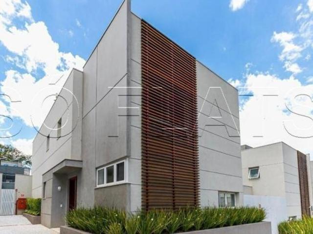 Casa de alto padrão na Chácara Santo Antônio com 4 suítes e 525m² privativos