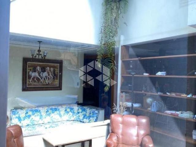 CASA DE ALTO PADRÃO NA PENHA COM 6 QUARTOS E PISCINA
