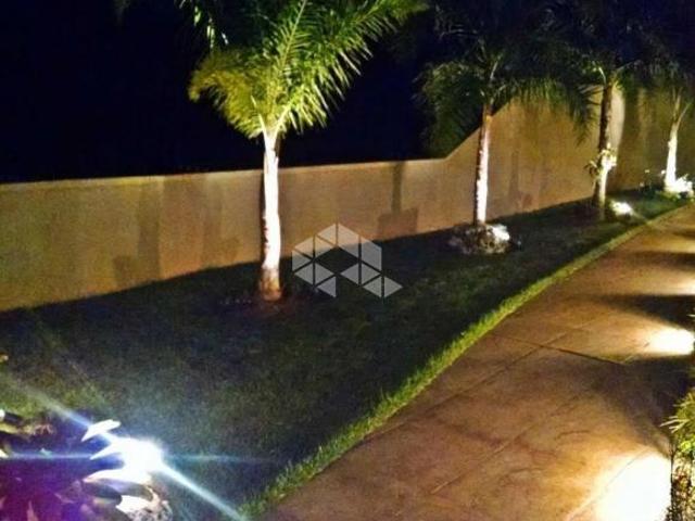Casa de alto Padrão na subida da Serra com 06 dormitórios 03 suítes e 10 vagas
