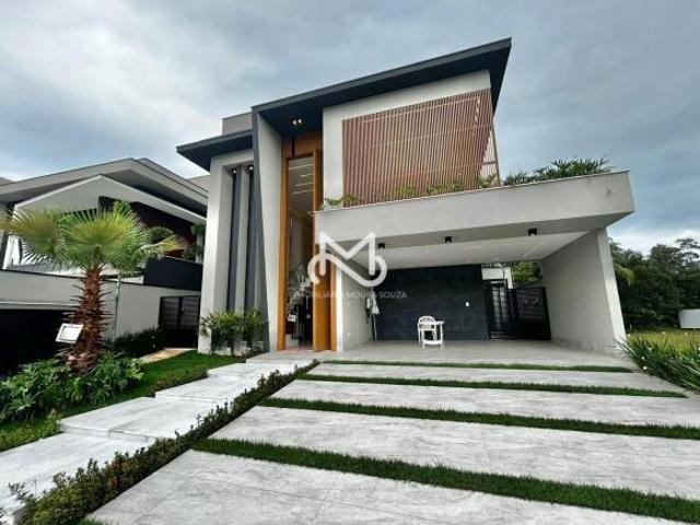 Casa de Alto Padrão no Módulo 11 da Riviera de São Lourenço