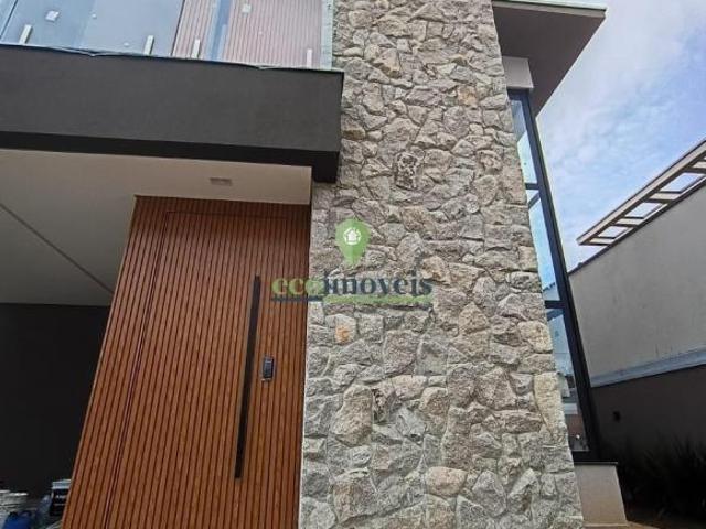 Casa de Alto Padrão no Cézar de Souza Mogi das Cruzes SP: 3 suítes, elevador, área gourmet, piscin