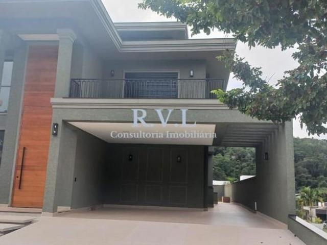 Casa de alto padrão no Condomínio Granville Atibaia 4 suítes, 2 salas, 5 banheiros, 4 vagas e 345