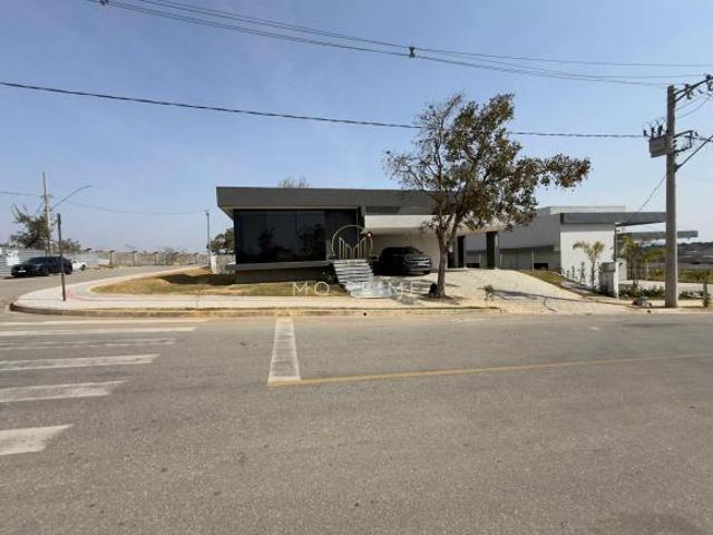 Casa de Alto Padrão no Condomínio Estância do Lago