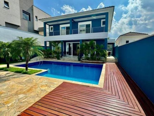 Casa de Alto Padrão no Condomínio New Ville Santana de Parnaíba / SP
