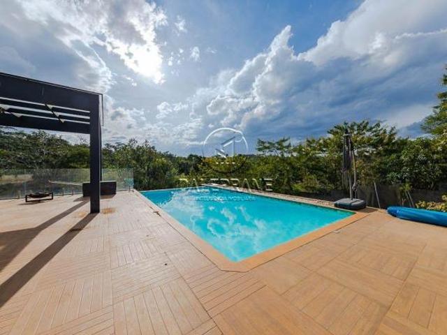CASA DE ALTO PADRÃO NO CONDOMÍNIO SOLAR DA SERRA JARDIM BOTÂNICO COM PISCINA