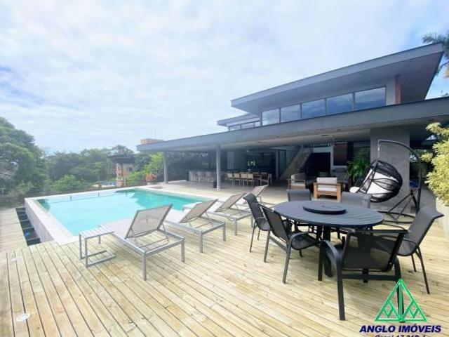Casa de Alto Padrão no Condomínio Ponta das Toninhas – Ubatuba/SP