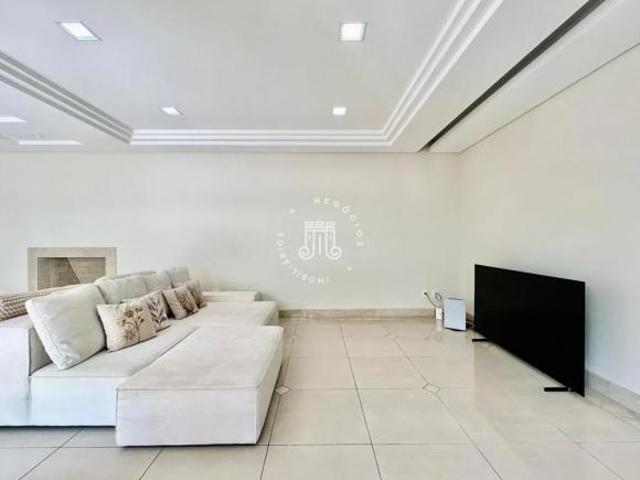 Casa de alto padrão no Condomínio Quinta das Laranjeiras em Jundiaí/SP