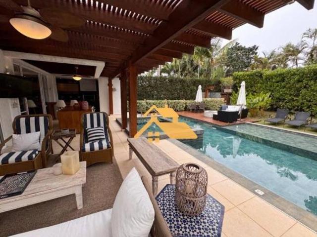Casa de Alto Padrão no Condomínio Raízes de Juquehy – 5 Suítes, Piscina com Jacuzzi, Espaço Gourmet