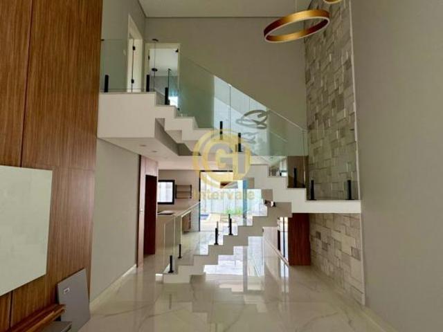 CASA DE ALTO PADRÃO NO CONDOMÍNIO VEM VIVER JACAREÍ ESPAÇOS MODERNOS, ELEGANTES E FUNCIONAIS