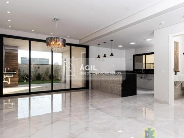 Casa de Alto Padrão no condomínio Vivva Residencial Clube Jacareí/SP