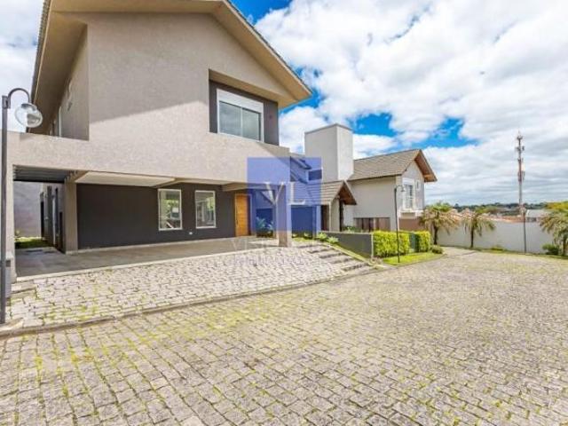 Casa de Alto Padrão no Condomínio Villa Allegro em Santa Felicidade