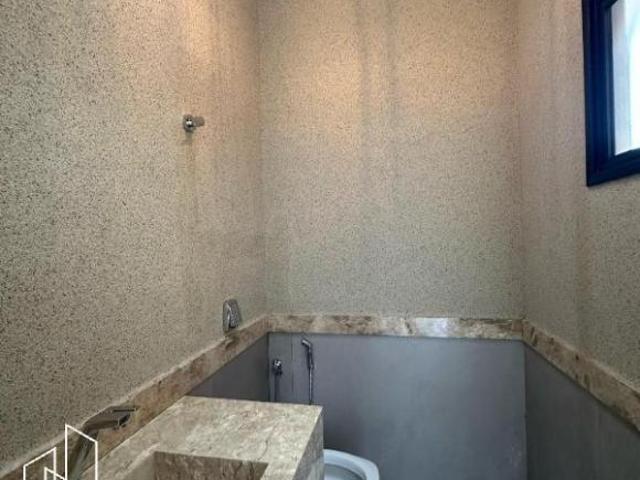 Casa de alto padrão no Damha VI: 3 suítes, 4 vagas, 255m². A oportunidade que você e sua família mer