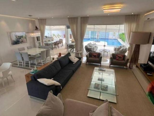 Casa de Alto Padrão no Jardim Acapulco – 525 m² de Terreno