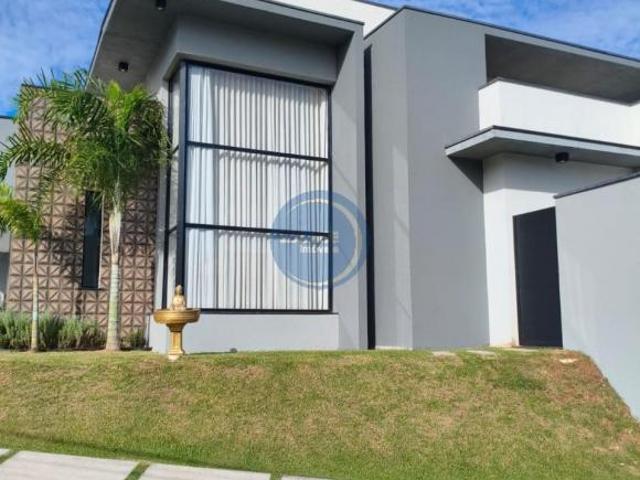 Casa de alto padrão no Jardim Europa II, Indaiatuba SP: 3 suítes, 2 salas, 5 banheiros e 4 vagas de