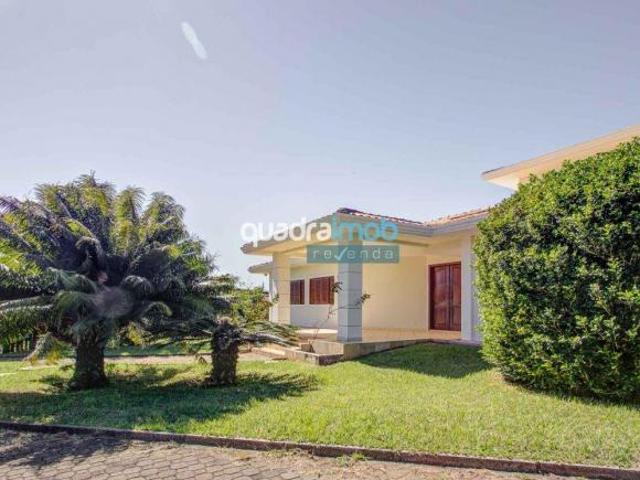 Casa de alto padrão no Park Way com 3 suítes, 2 varandas e 4 vagas