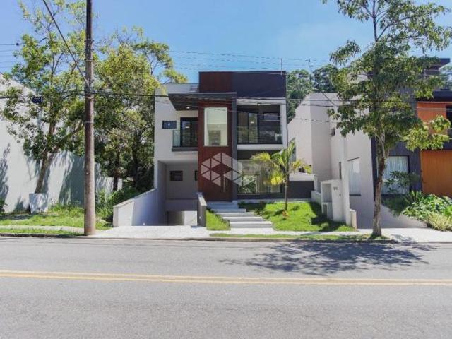 Casa de Alto Padrão no Reserva da Cantareira Sofisticação, Segurança e Vista Privilegiada