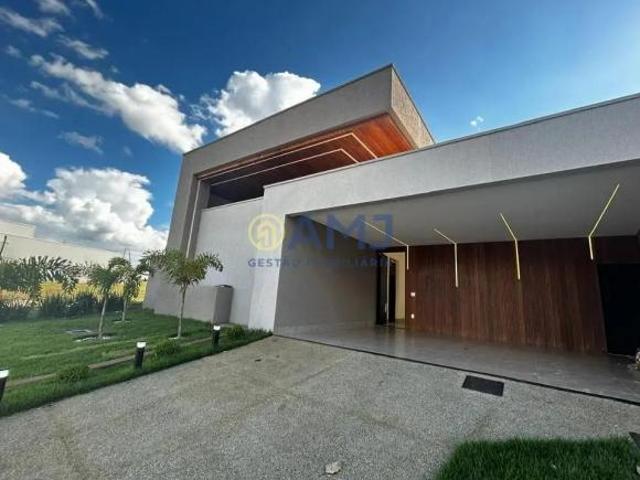 Casa de Alto Padrão no Terras Alpha 2 Senador Canedo