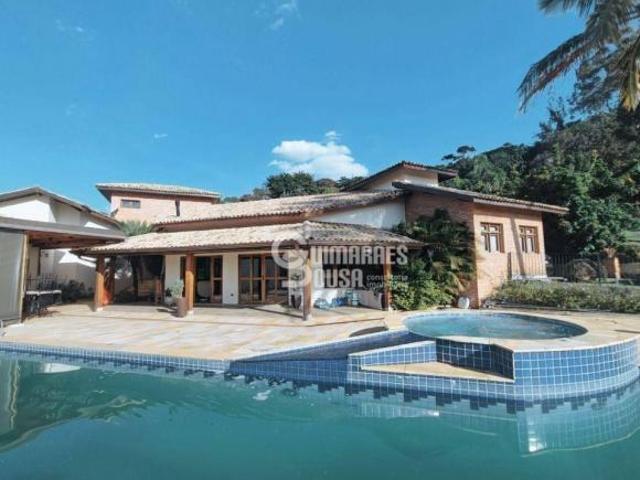 Casa de Alto Padrão no Vale da Santa Fé – 4 Suítes, Piscina, Jacuzzi e Lazer Completo em Vinhedo