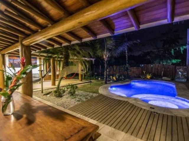 Casa de Alto Padrão a 250m da Praia. Conforto, Exclusividade e Sofisticação Itamambuca Ubatuba