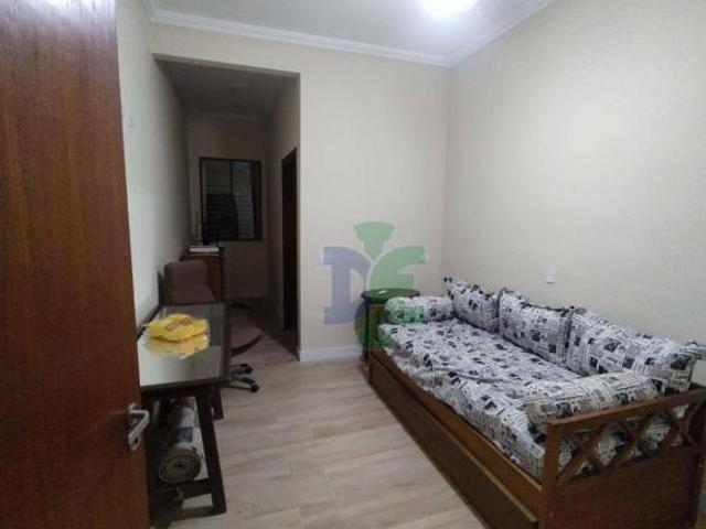 ? Casa de Alto Padrão à Venda | 3 Quartos + Escritório + Área Gourmet + Quintal Grande | Oportunida