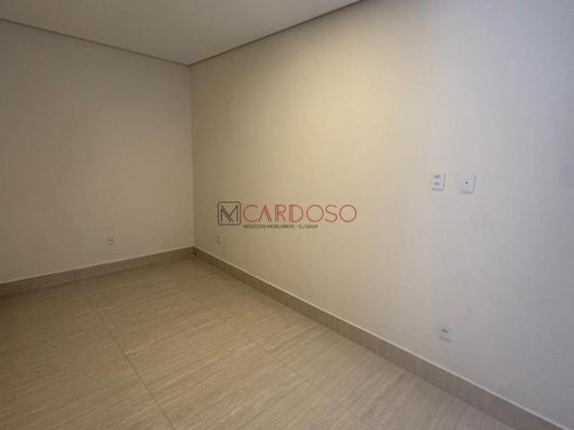 CASA DE ALTO PADRÃO À VENDA 3 QUARTOS 2 SUÍTES QR 604 SAMAMBAIA NORTE DF