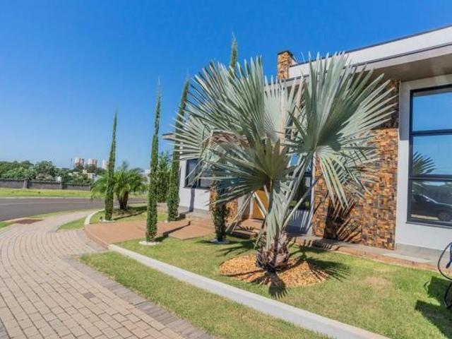 Casa de alto padrão à venda com 3 quartos e 384 m² no Condomínio La Dolce Vita em Paulínia/SP
