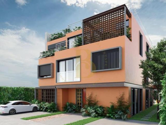 Casa de Alto Padrão à Venda com 4 suites, 5 vagas no Jardim Paulista próximo ao Ibirapuera