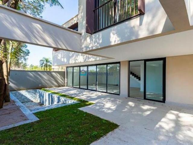 Casa de alto padrão à venda com 4 quartos, 4 suítes, 4 vagas, no Jardim Cordeiro