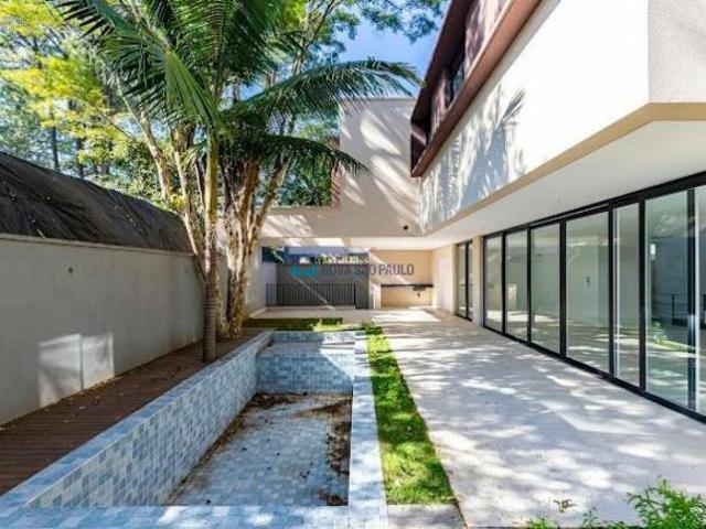 Casa de alto padrão, à venda, com 4 quartos, 4 suítes, 4 vagas, no Jardim Cordeiro