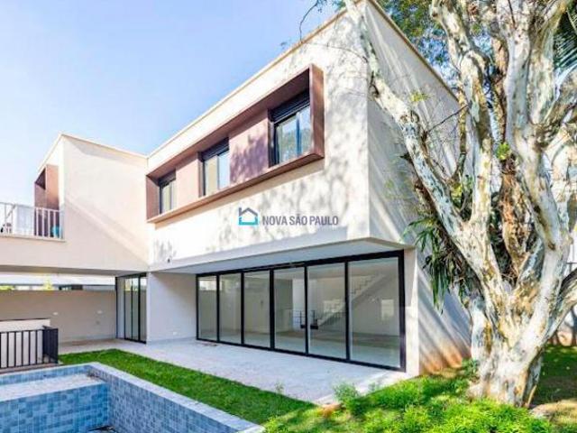 Casa de alto padrão à venda com 4 quartos, 4 suítes, 4 vagas, no Jardim Cordeiro