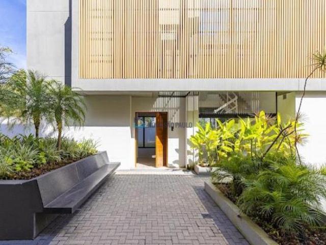 Casa de alto padrão, à venda, com 4 quartos, 4 suítes, 12 vagas, no Jardim dos Estados