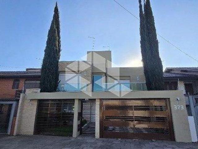 Casa de Alto Padrão à Venda Completa e Pronta para Morar! Cinquentenário, Caxias do Sul/RS