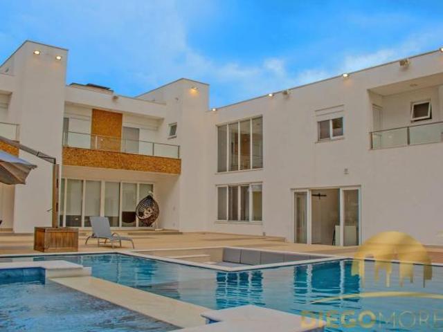 CASA DE ALTO PADRÃO À VENDA | CONDOMÍNIO FIGUEIRA GARDEN – ATIBAIA
