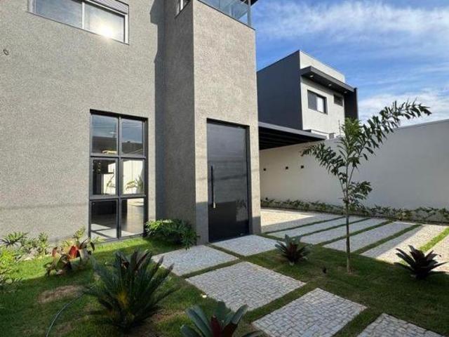 CASA DE ALTO PADRÃO À VENDA – CONDOMÍNIO PORTAL DE IBIÚNA