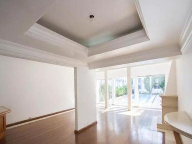Casa de Alto padrão à Venda, Alto da Boa Vista São Paulo SP, Com 3 Suítes!
