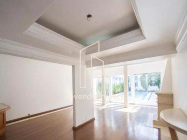 Casa de Alto padrão à Venda, Alto da Boa Vista São Paulo SP, Com 3 Suítes!
