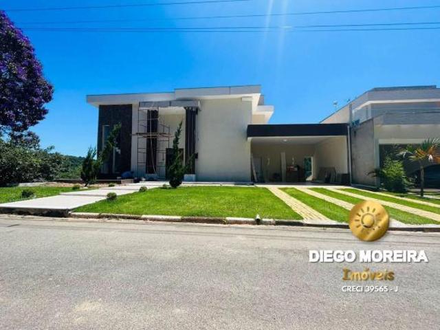 Casa de alto padrão à venda e locação em condomínio de Mairiporã
