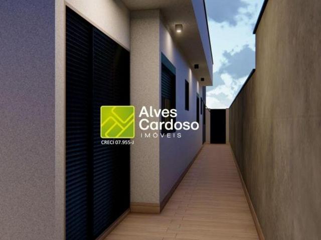 Casa de Alto Padrão à Venda em Condomínio