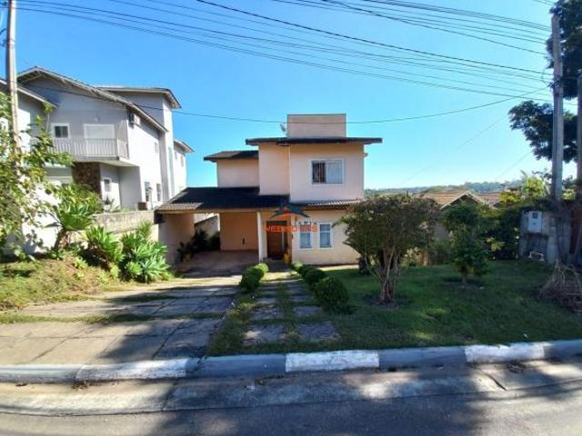 Casa de alto padrão à venda em condomínio de luxo em Vargem Grande Paulista SP: 3 suítes, 231m² e 6