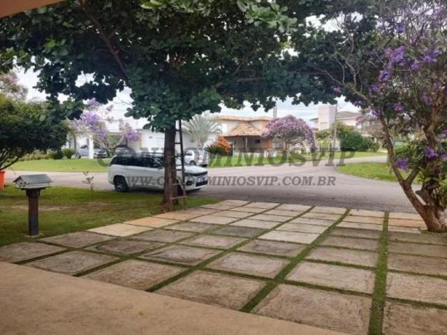 Casa de alto padrão à venda em condomínio em Araçoiaba SP, Village Ipanema: 3 quartos, 1 suíte, 3 sa